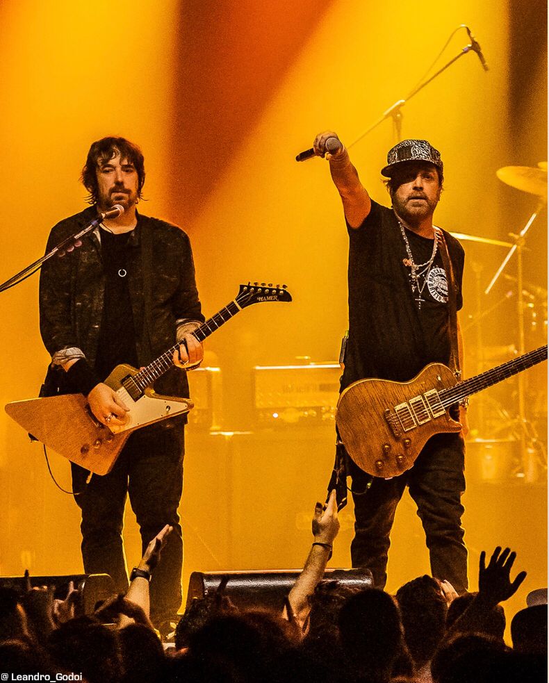 Guitarristas Marcão Britto e Thiago Castanho celebram 30 anos da ...